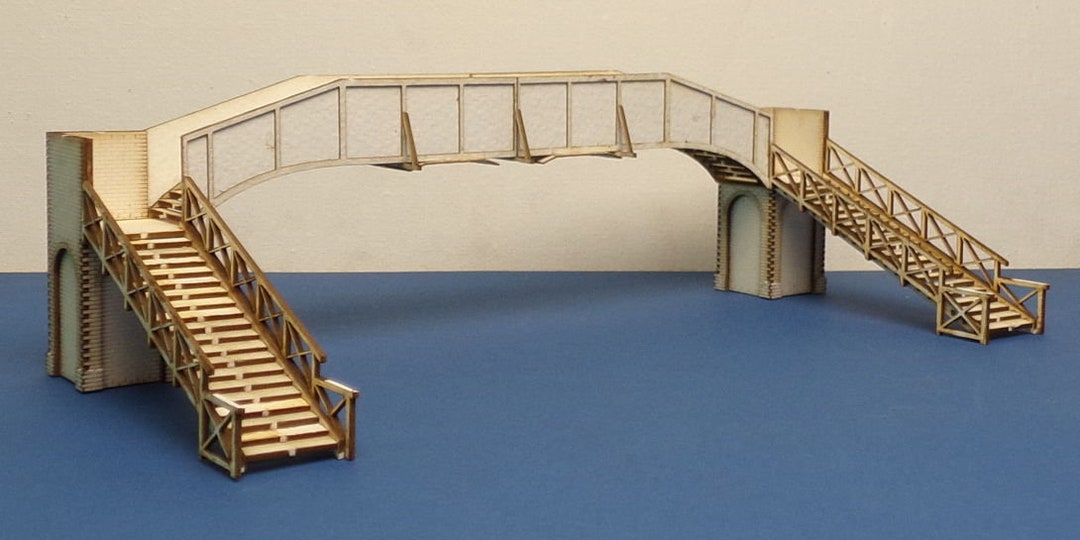 B 00-32 OO Gauge Southern Style Platform Footbridge - (4mm Scale, 1/76 ...