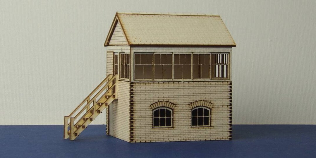 B 00-03 GWR Small Signal Box With Left and Right Stairs Options - (4mm ...