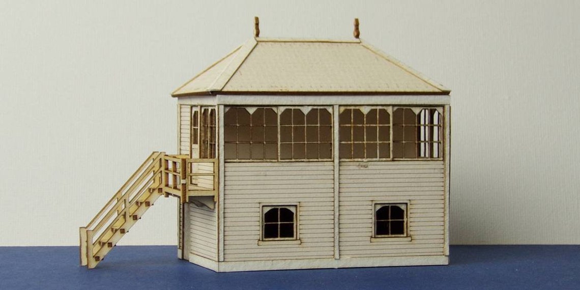 B 00-06 MR/LMS Wooden Medium Signal Box With Left and Right Stairs ...