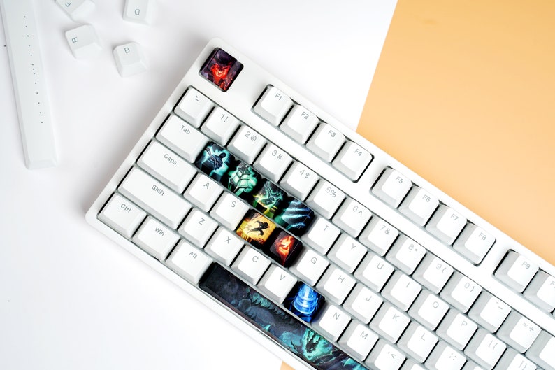 Custom LOL Theme Keycap Set, Champion Keycaps, PBT Keycaps, League of ...
