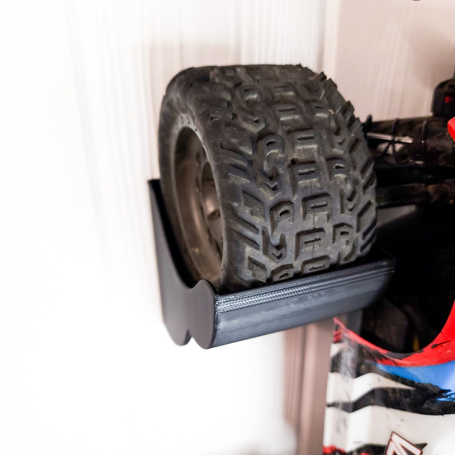 Slim Universal RC Wall Mount for Traxxas, Arrma, Redcat and More - Etsy