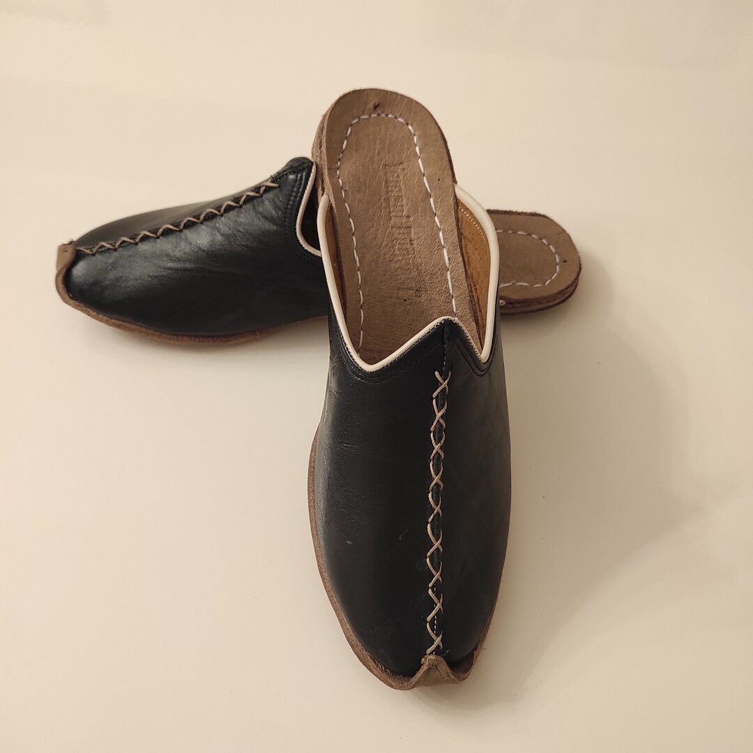 Black Unisex Handmade Yemeni Slipper, Soft Leather Slippers, Handmade ...