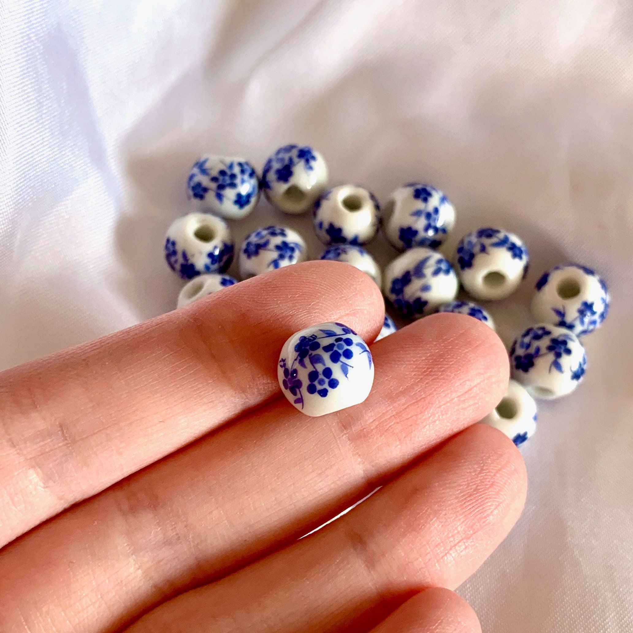 10mm Ceramic Floral Beads, Chinese Delft Blue Flower Porcelain Round ...