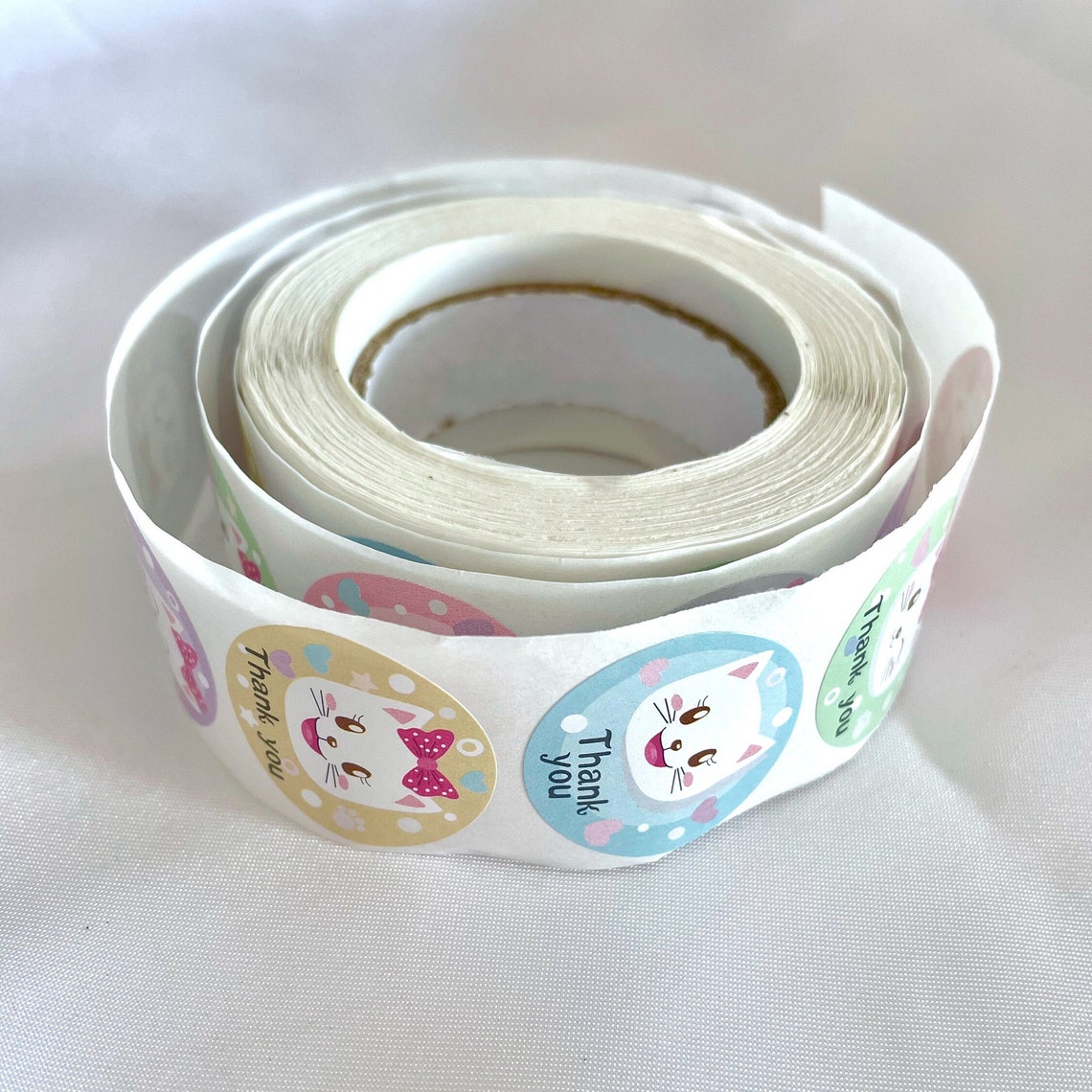White Cat With Bow Thank You Round Stickers, 1 Inch / 2.5cm Wide ...