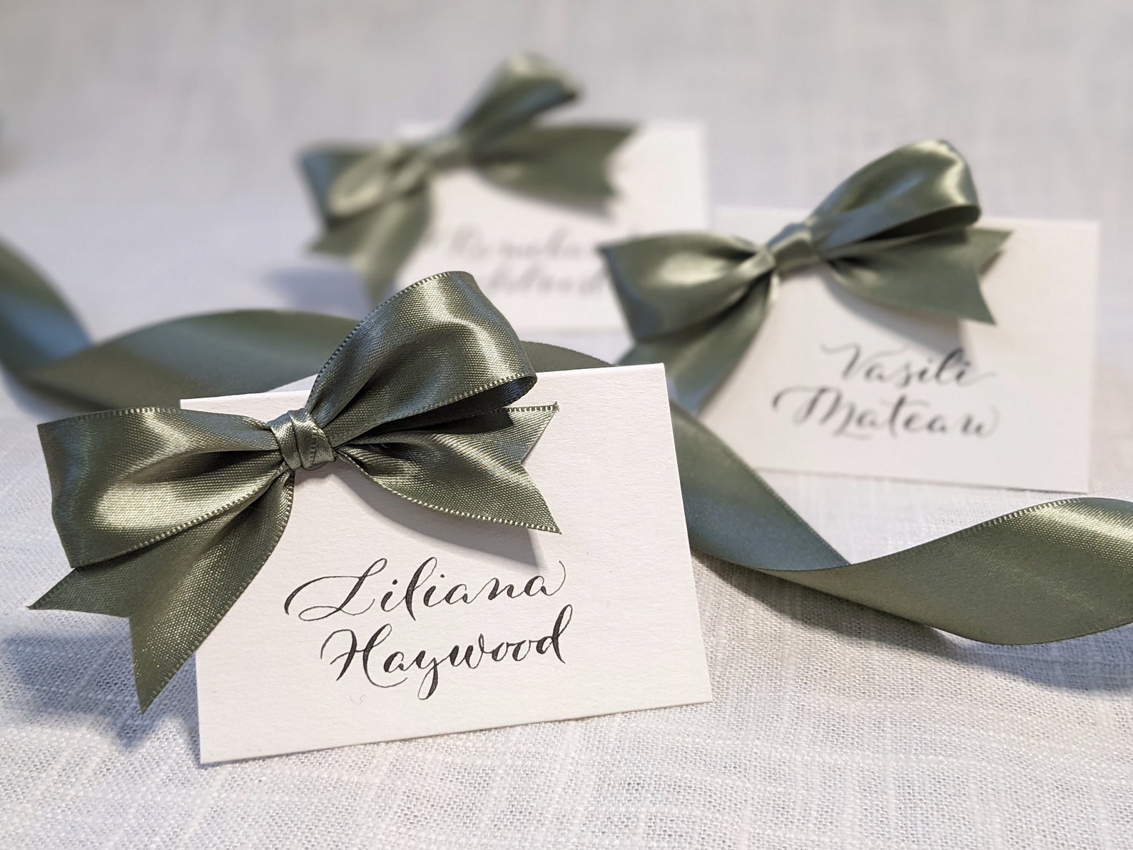 Satin Bow Place Cards | Custom Calligraphy Ribbon Place Cards | Bow ...