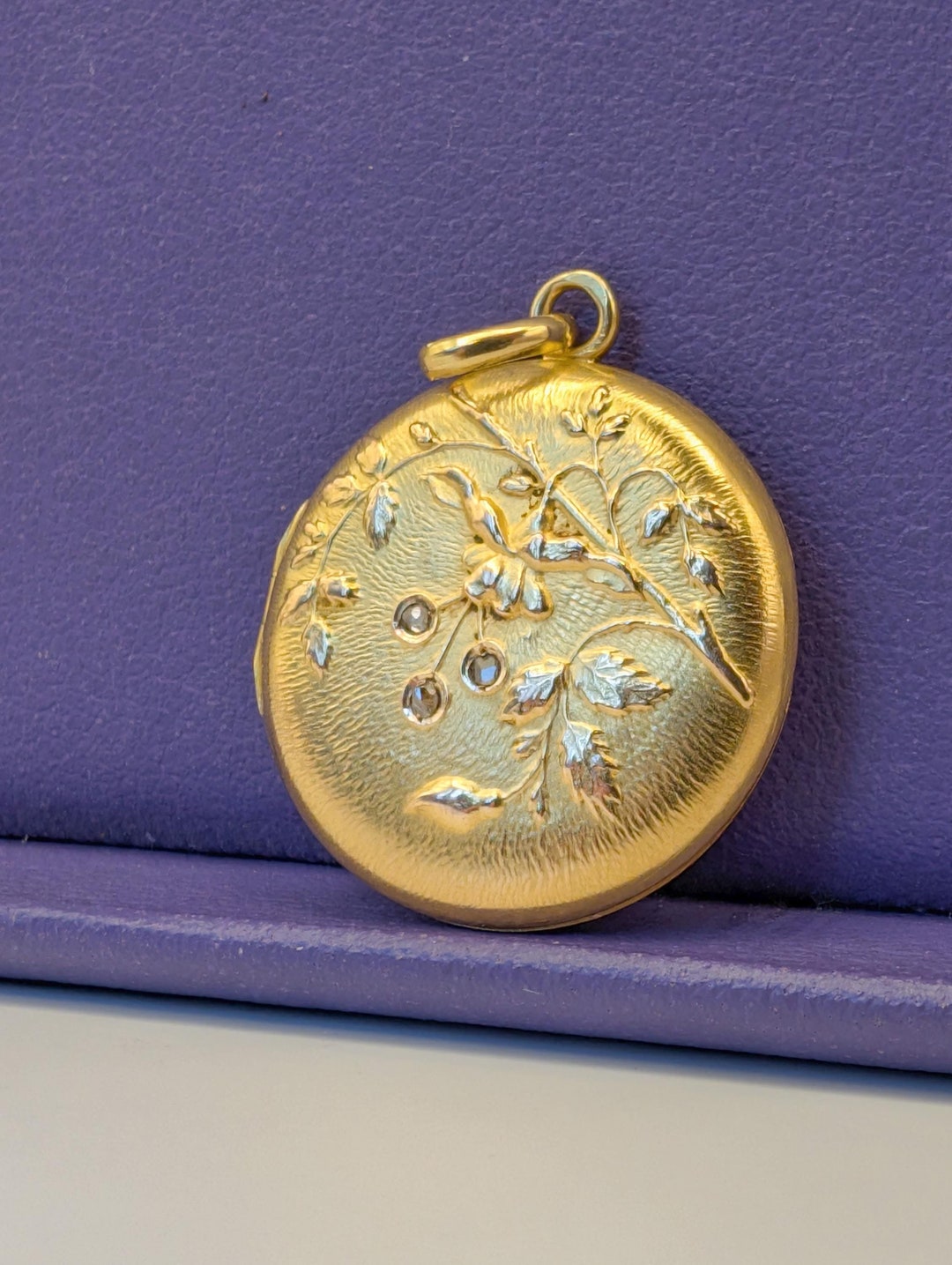 18K 1890s Diamond Art Nouveau Gold Locket 18K Locket With Diamonds ...
