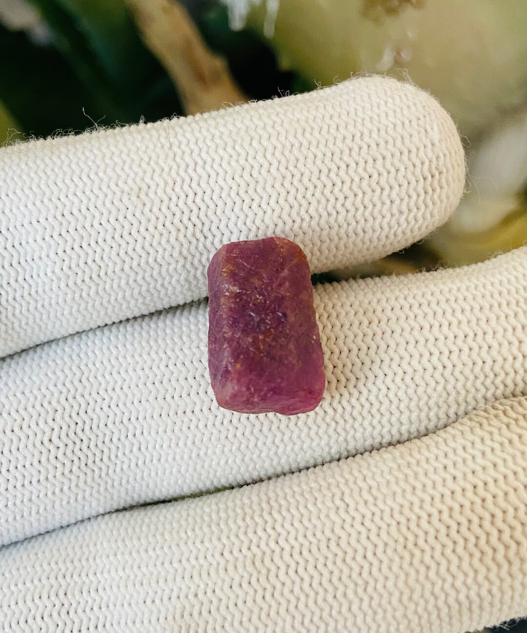 Natural Raw Ruby Crystal: African Red Ruby Gemstone (21 Ct, 16x11 Mm ...