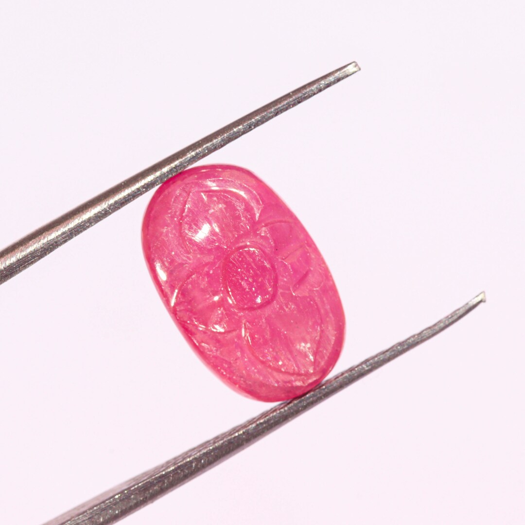Natural Ruby Carving Gemstone: Oval Jewelry Making (5.75 Ct, 13x8x4 MM ...