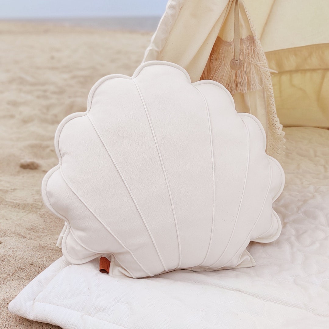 Decorative Velvet Shell Pillow, Seashell Cushion for Beach Home ...