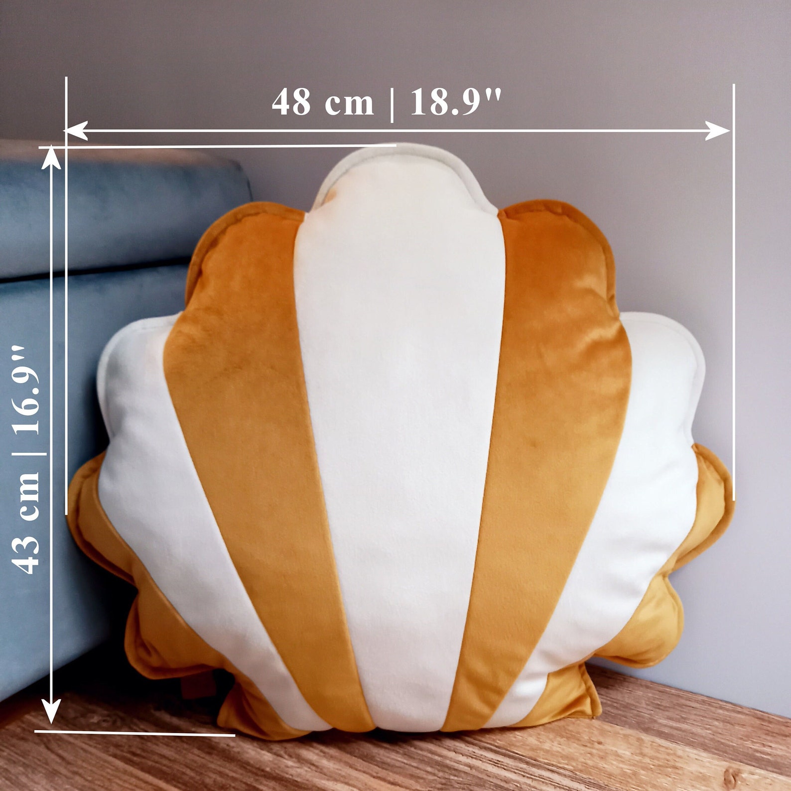 Shell Cushion in Two Colours Decorative Velvet Sea Shell - Etsy