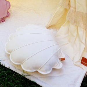 Decorative Shell Cushion, Underwater Seashell Pillow, Seaside Home ...