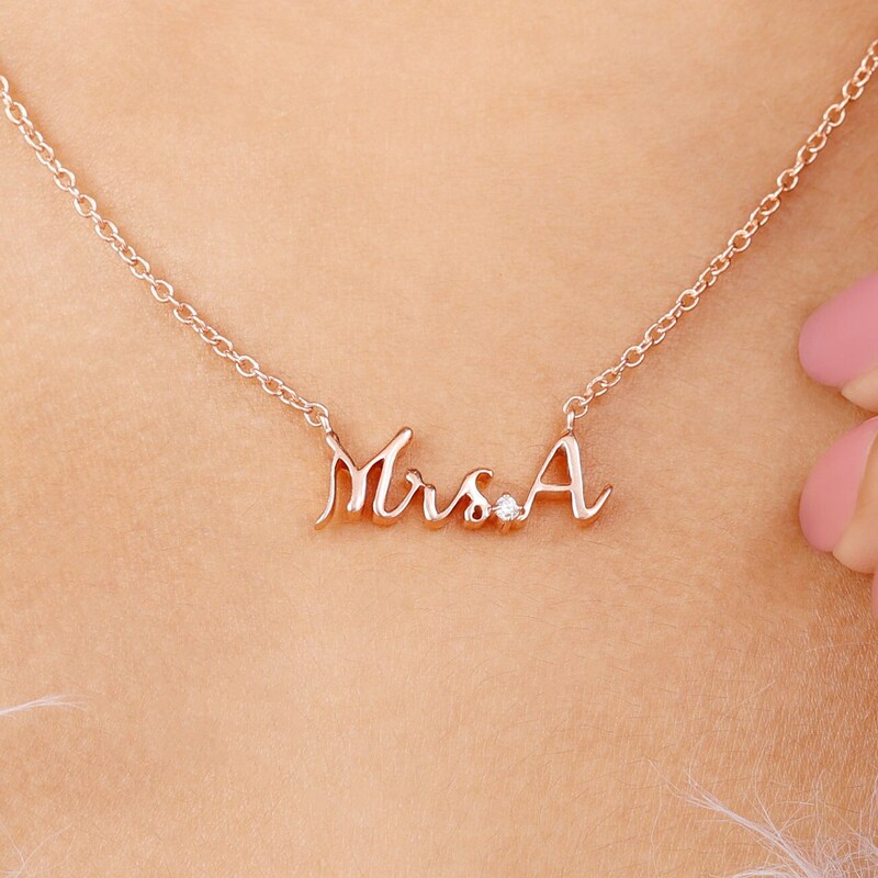 Mrs Necklace - Etsy