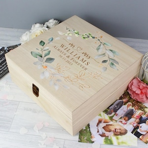 Personalized Wedding Memory Keepsake Box, Custom Bridal Shower Gift ...