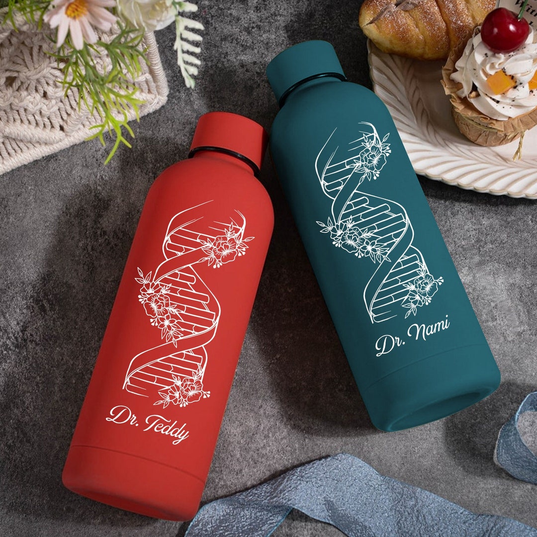 Personalized DNA 17 Oz Water Bottle, Biology Science Gift for Nurse ...