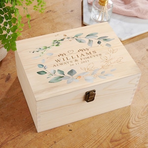 Personalized Wedding Memory Keepsake Box, Custom Bridal Shower Gift ...