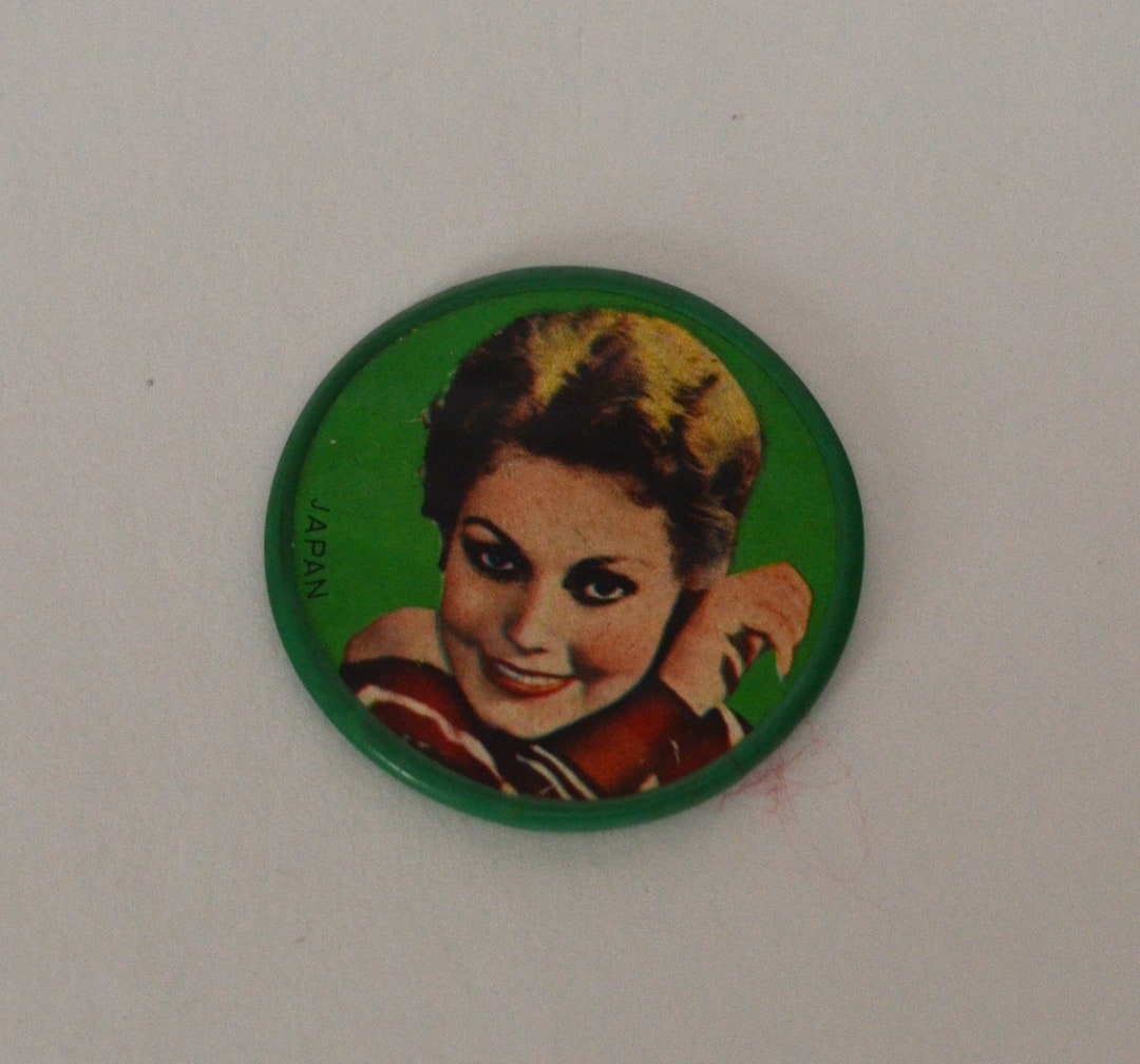 Vintage KIM NOVAK 1960's Movie Star Plastic Pocket Mirror - Etsy