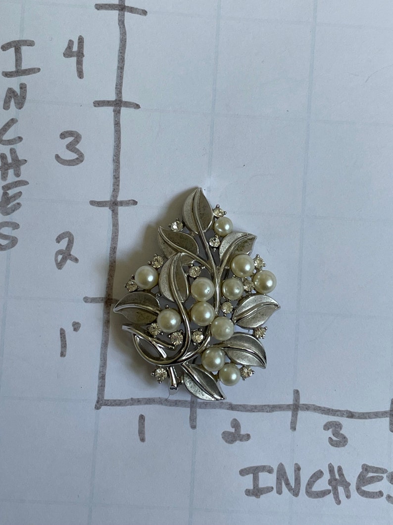 Vintage Crown Trifari Silver Leaf Pin With Pearls and Rhinestone - Etsy