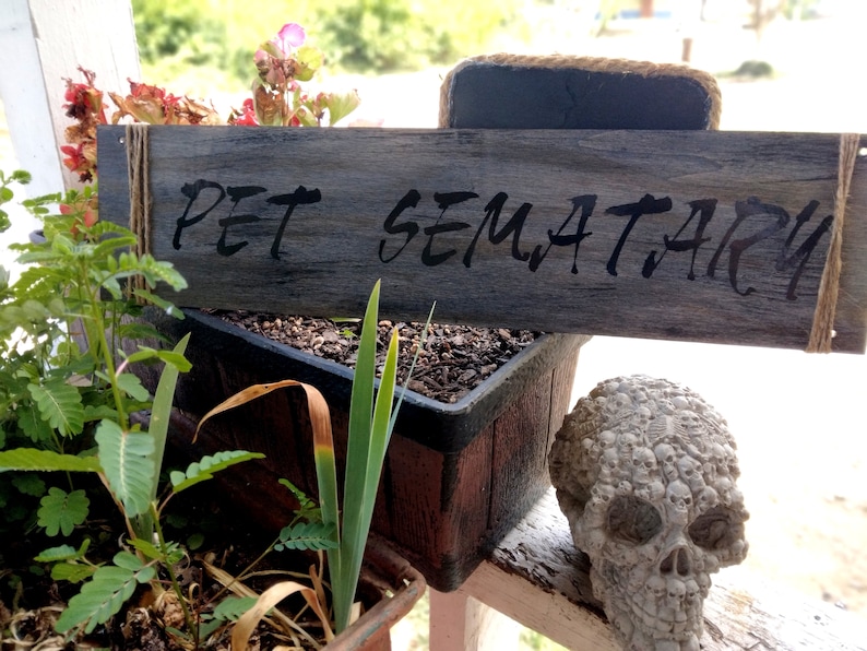 Pet Sematary Sign - Etsy