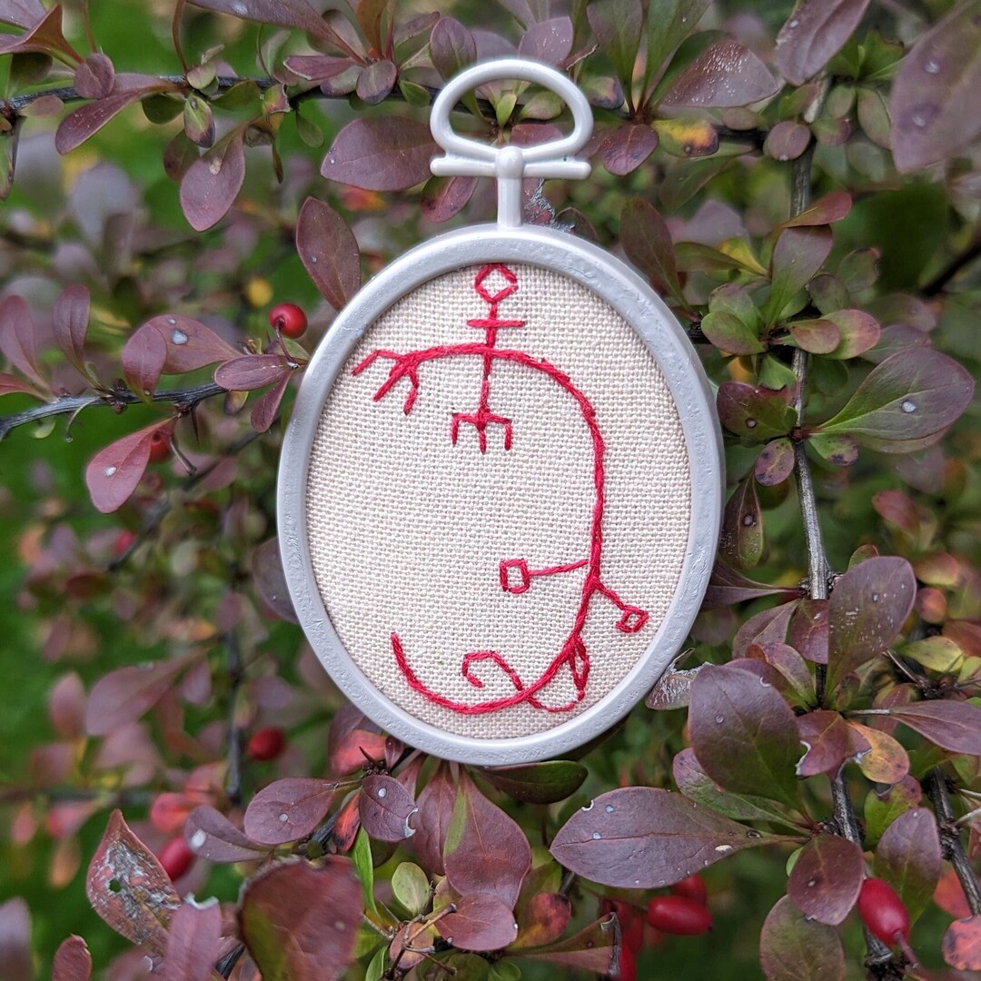 Icelandic Stave Mini Embroidery EM1 - Etsy
