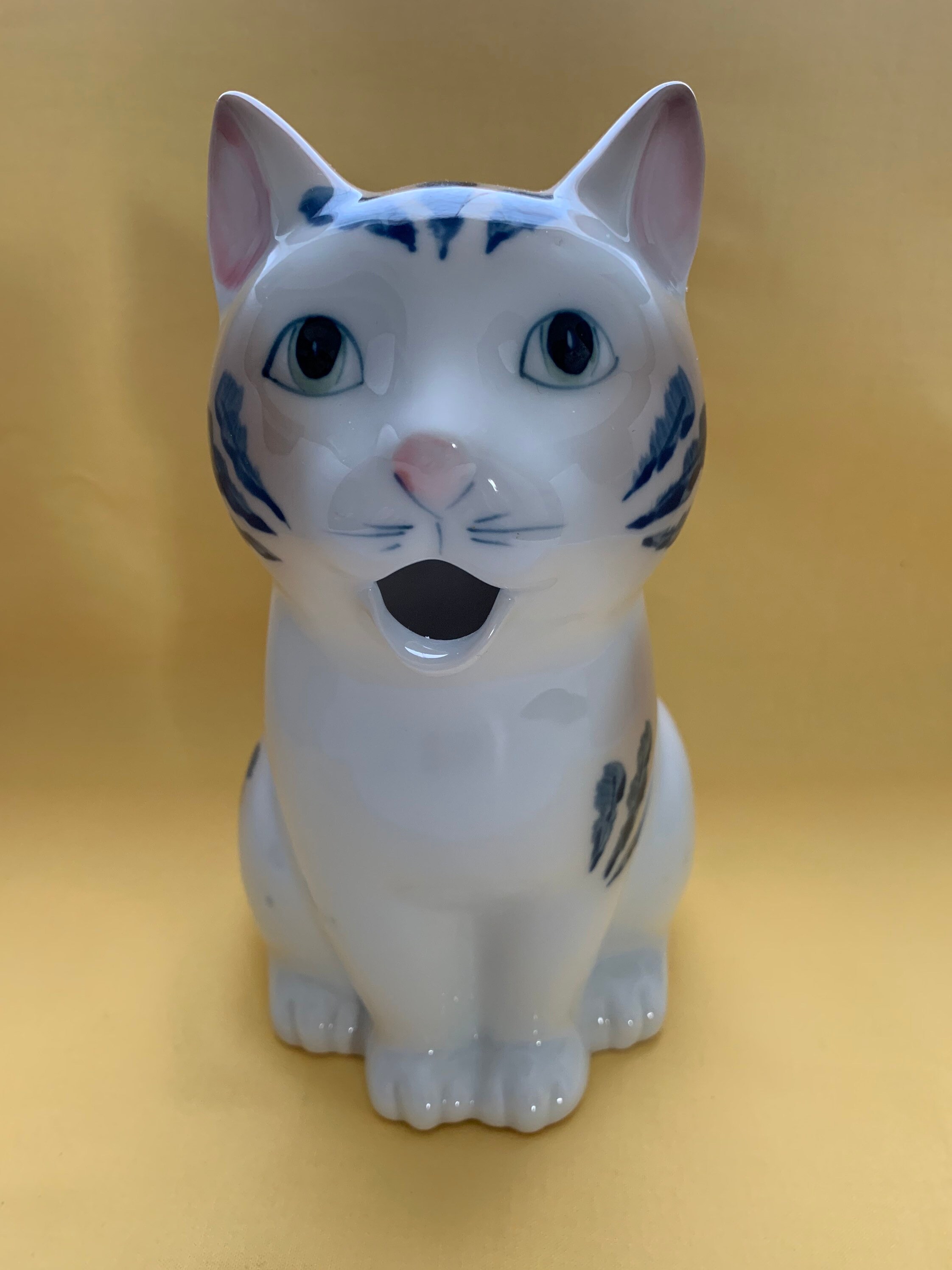 Vintage Henriksen Porcelain Hand Painted Cat Jug/pitcher Made - Etsy