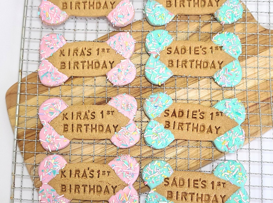 Custom Dog Treats Personalized Dog Birthday Cookies Decorated Dog ...
