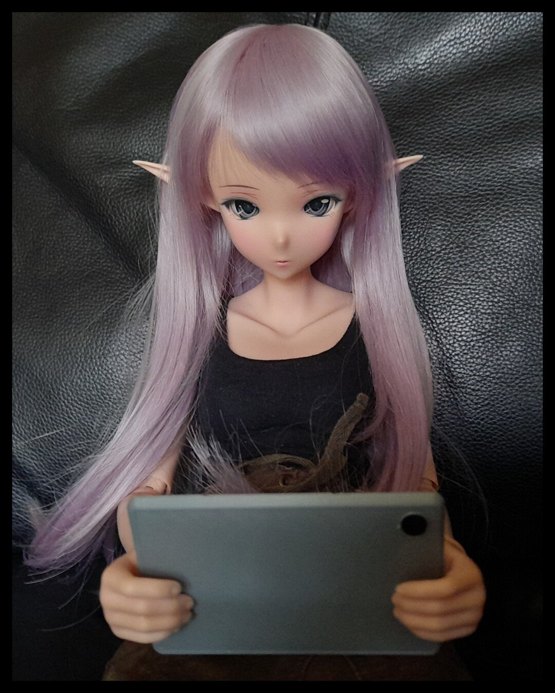 1:3 Scale Tablet for Dolls. Suitable for Dollfie Dream and Smart Doll ...