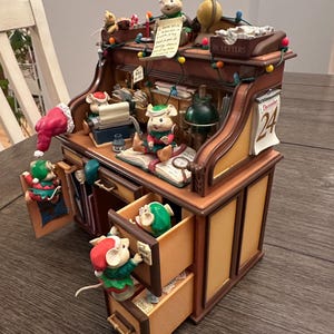 Enesco Christmas Mice Checking It Twice Music Box, Enesco Christmas ...