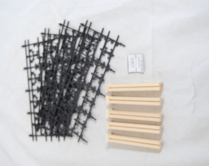 Victorian Fence & Post Set - 1/12 Scale Dollhouse Miniature - Etsy