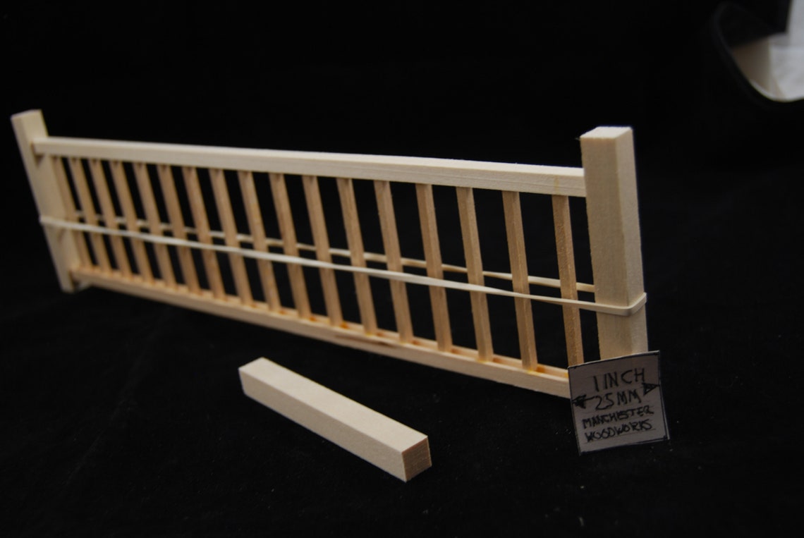 Assembled Railing W/ Square Balusters & 3 Posts - 1/12 Scale Dollhouse ...
