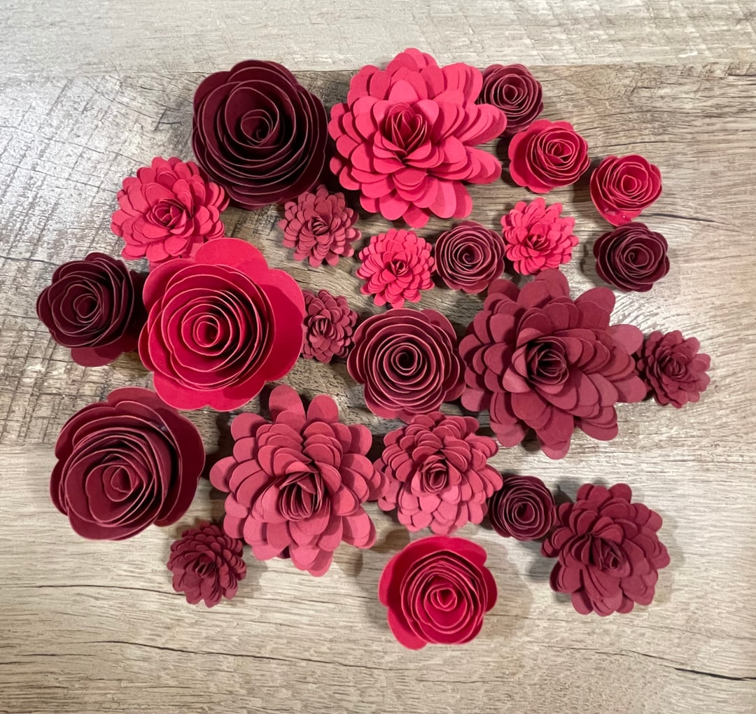 24 Piece Red Rolled Paper Flower Assortment - Etsy