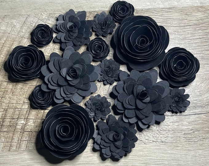 24 Piece Black Rolled Paper Flower Assortment - Etsy