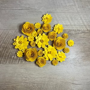 24 Piece Yellow Rolled Paper Flower Assortment - Etsy