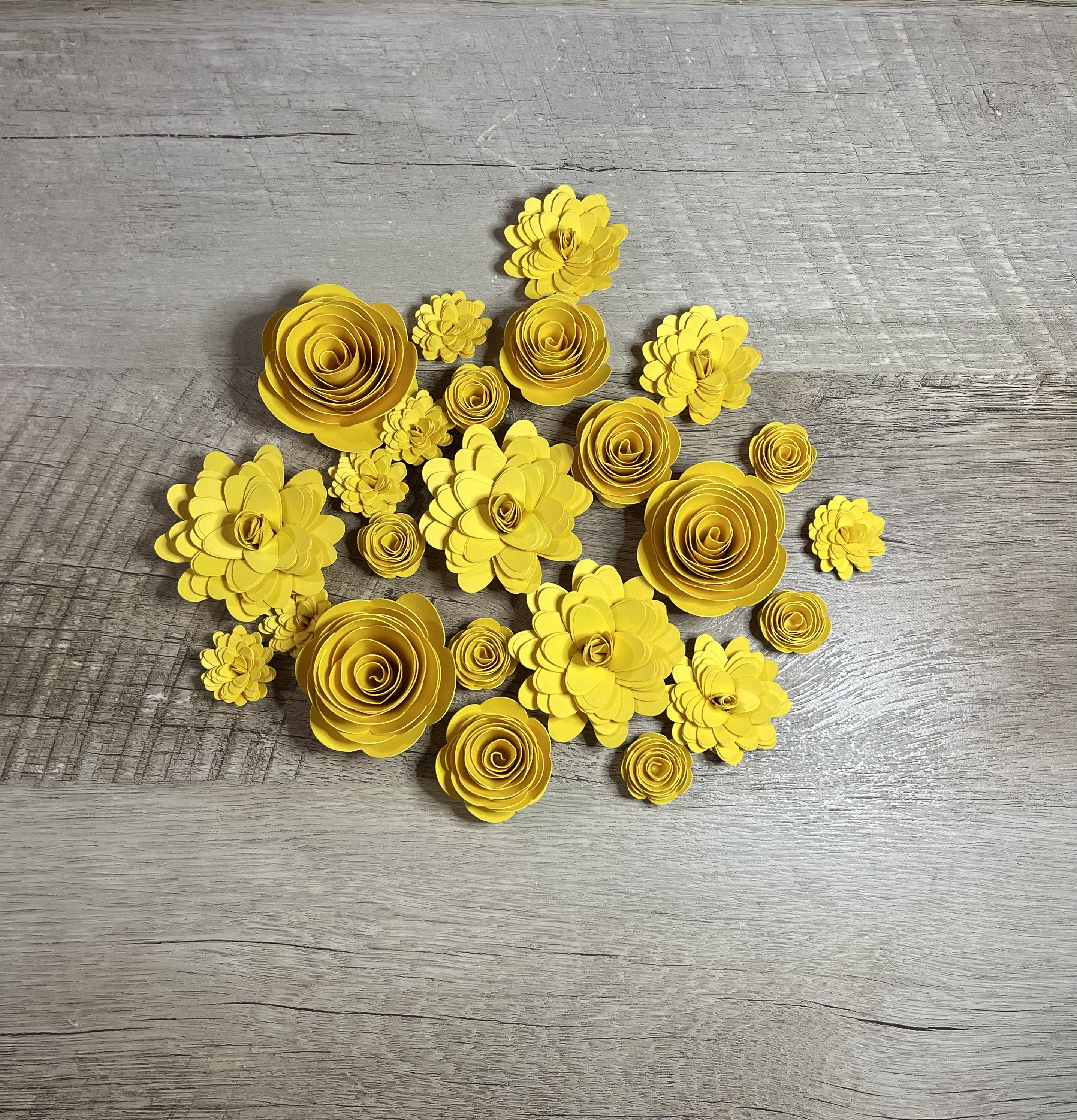 24 Piece Yellow Rolled Paper Flower Assortment - Etsy