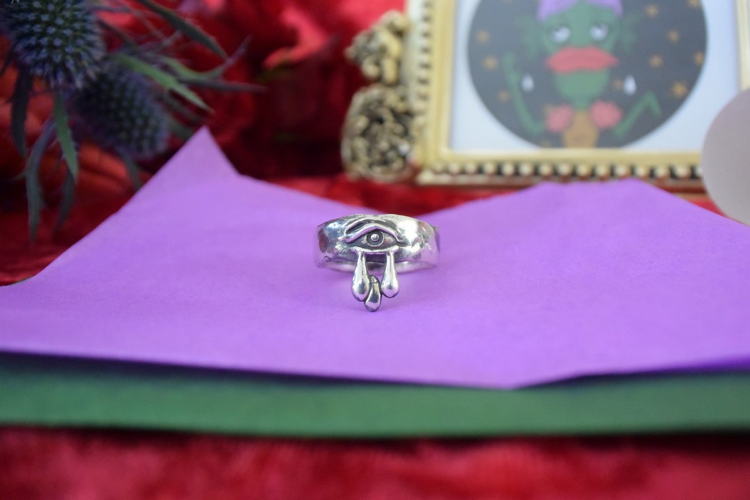 Crying Eye Ring - Etsy