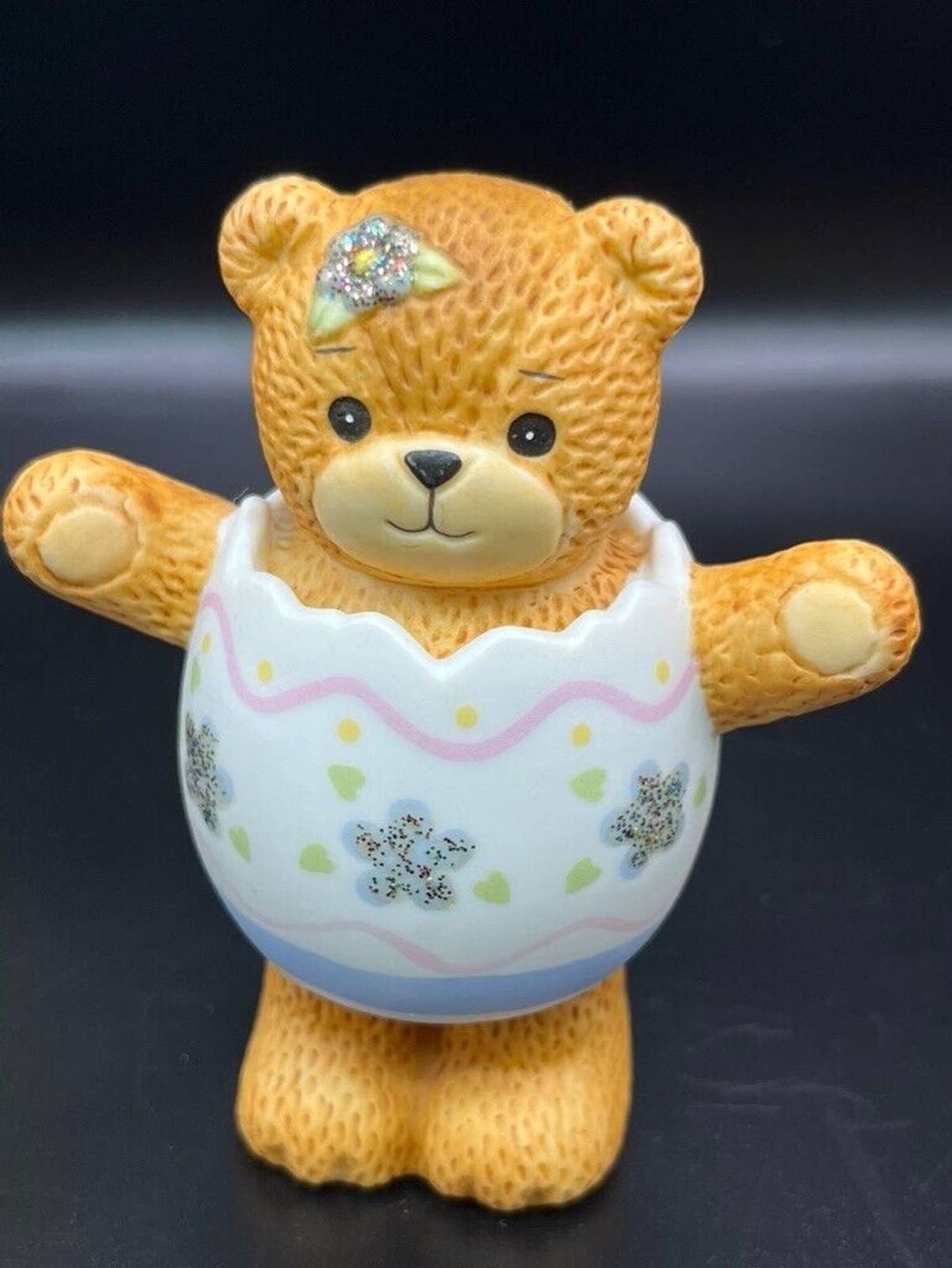 Lucy Rigg Bear Figurine Easter Egg Cracked Shell 1985 Girl Blue Flower ...