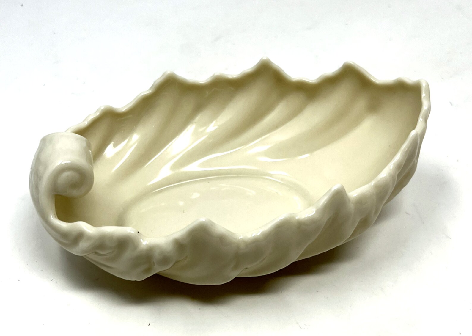 Vintage Lenox Ivory Acanthus Leaf Shell Nut Candy Dish Gold Lenox Mark ...