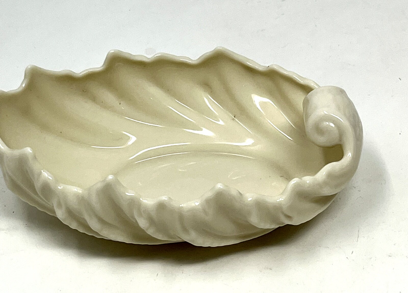 Vintage Lenox Ivory Acanthus Leaf Shell Nut Candy Dish Gold Lenox Mark ...