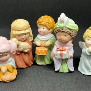 Avon Heavenly Blessings Nativity Set 5 Pc Drummer Boy, Angel, 2 Wiseman ...