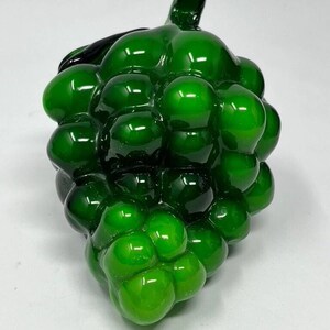 Hand Blown Molded Glass Grape Cluster Green 6" Art Crafted Table Decor ...