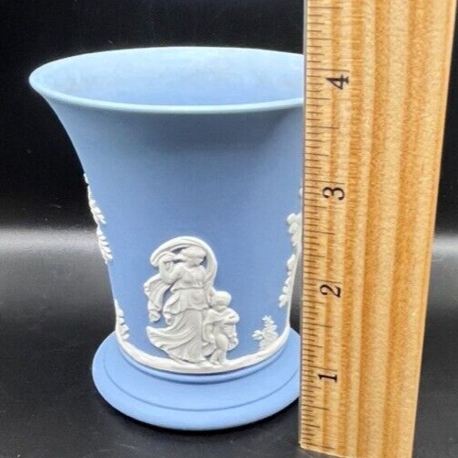 Wedgwood Jasperware Vase 3-7/8" Tall 1974 Made in England Excellent ...