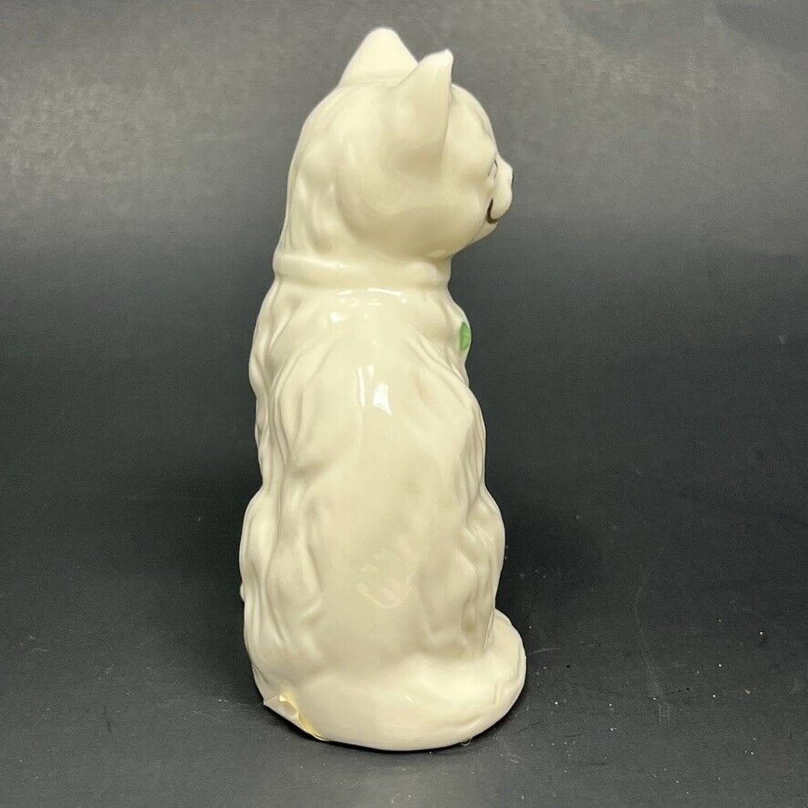 Belleek Fine Irish China Cat Figurine With Green Eyes 4" Very Good ...