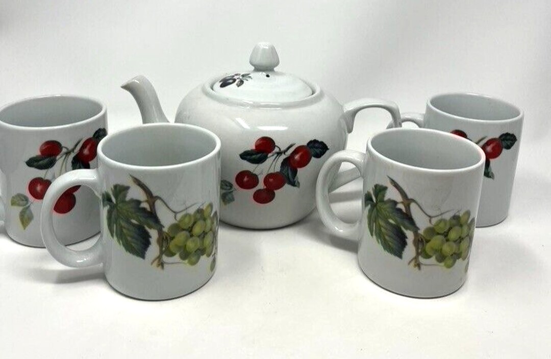 BIA Cordon Bleu White Teapot Set With Fruit Grapes & Red Cherries and 4 ...