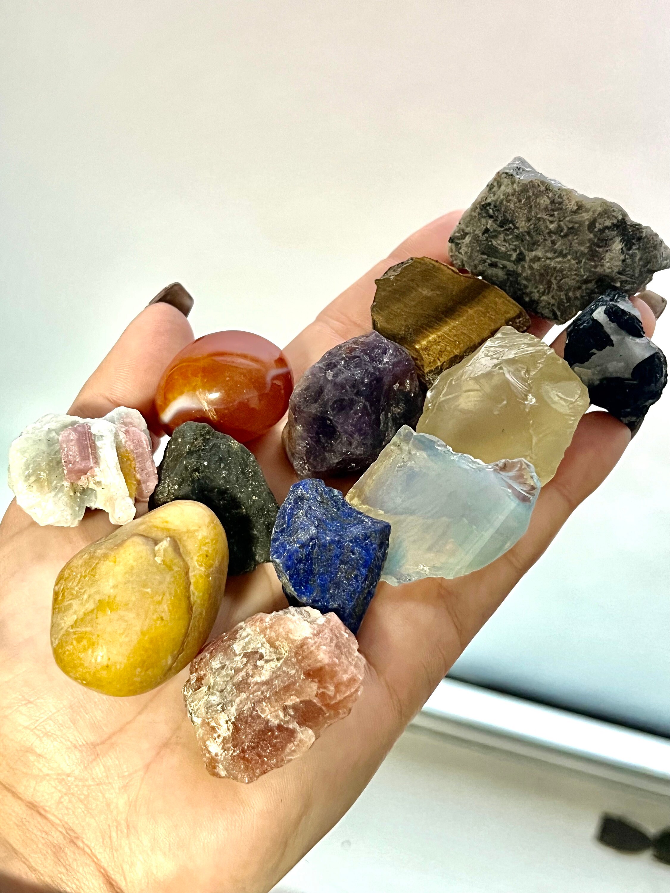 Beginner Gemstone and Crystal Kit, Rough Cut Gemstones, Starter Pack ...