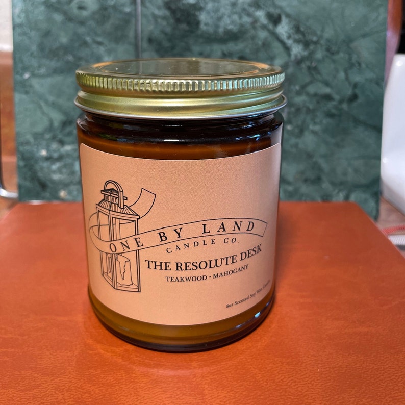 The Resolute Desk - Etsy