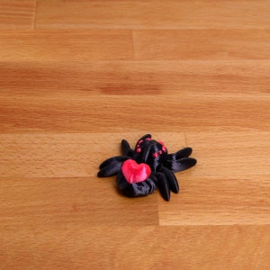 3D Printed Articulating Jumping Spider With Heart - Etsy