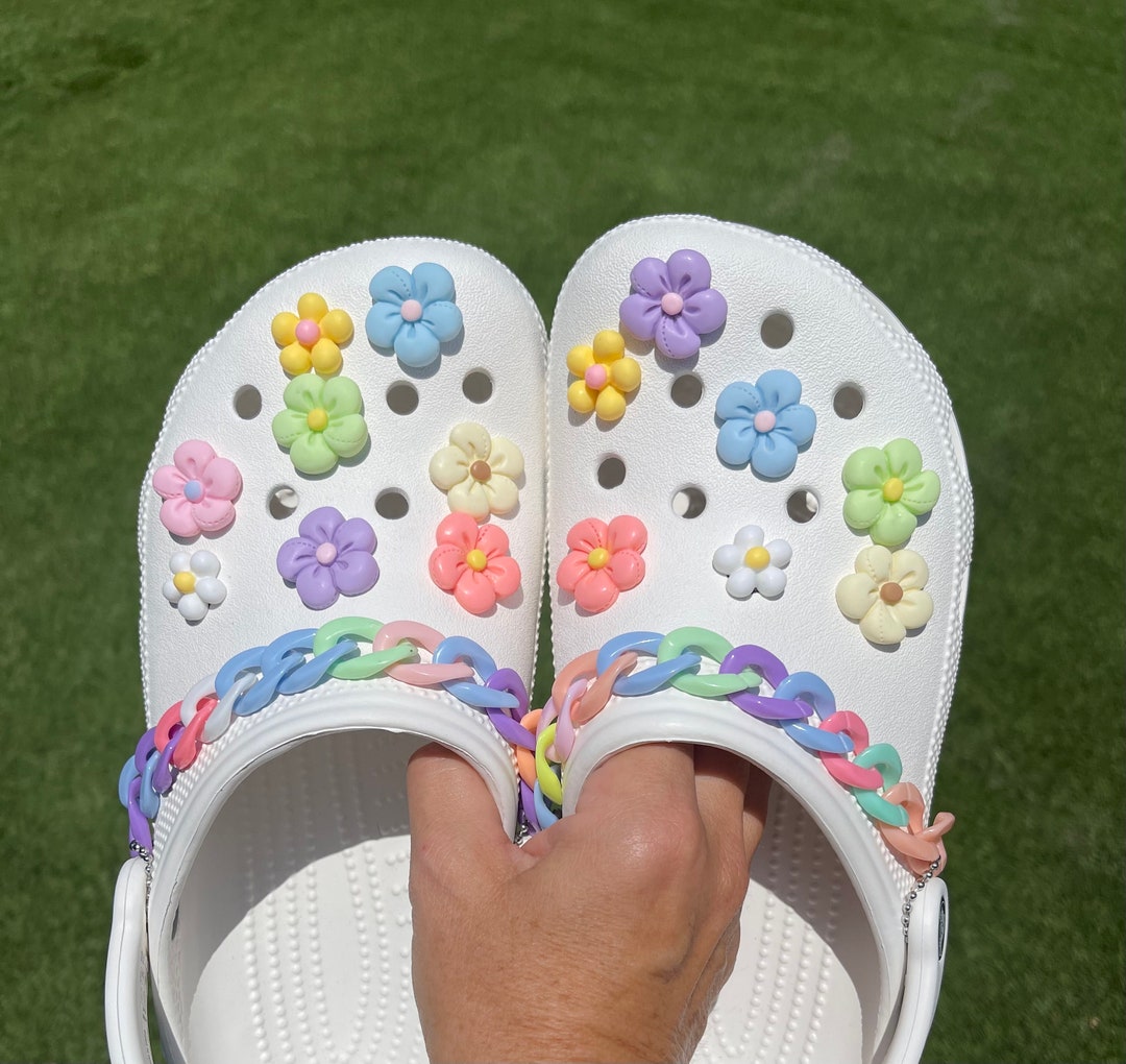 15 Flower Croc Charms With 2 Matching Chains, Jibbitz, Girl Jibbitz ...