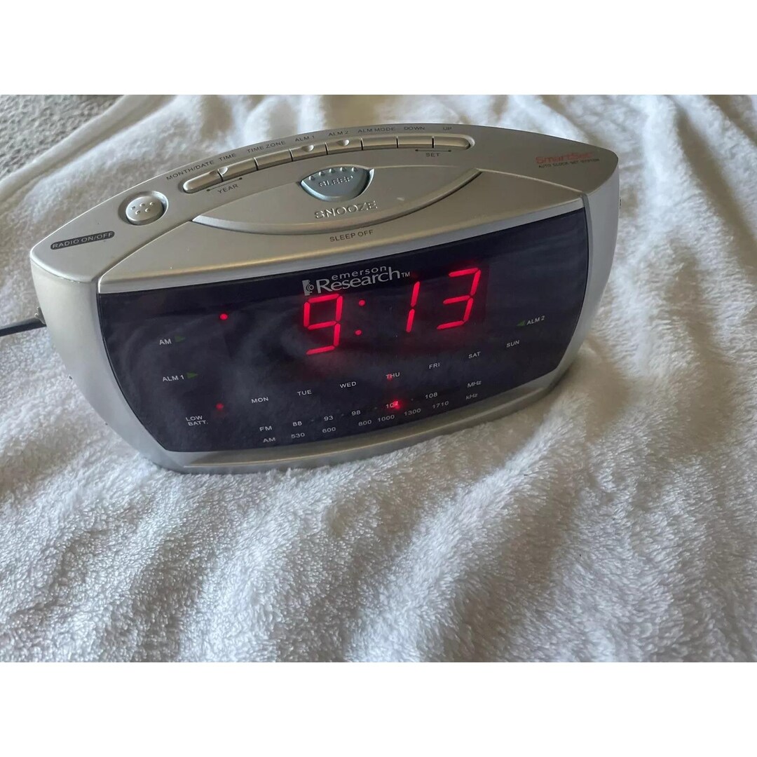 Emerson Research CKS3029 Digital Smart Set Dual Alarm Clock AM-FM Radio ...