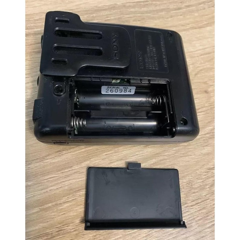 Vintage Sony SRF-M33 Digital Stereo AM/FM Walkman W/clip!!!! Compact ...