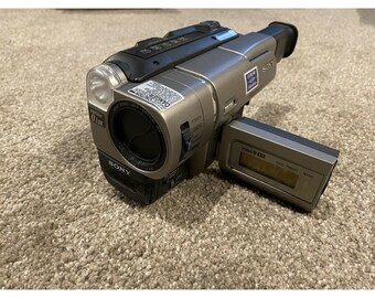 Vintage Sony CCD-TRV67 Handycam Hi8 Camcorder Digital Camera Bundle ...