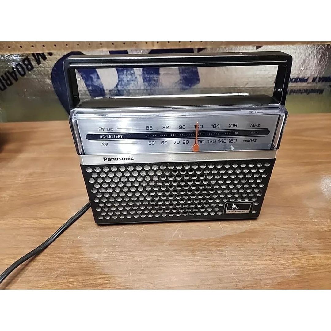 Vintage Panasonic RF-546 AM/FM Portable Radio Tested, Works, Retro ...
